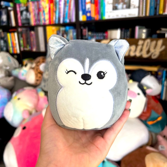 Squishmallows | Accessories | Heidi The Husky 5in Squishmallow Nwot ...